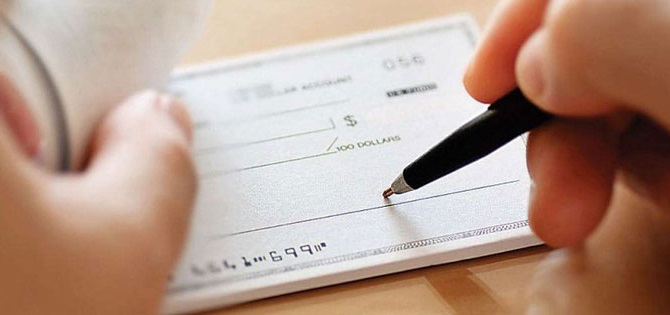 Pengertian Cek - Smart Laser Pointer Makassar